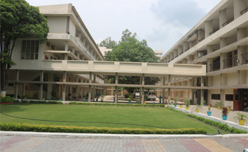 SHRI GURU TEG BAHADUR KHALSA COLLEGE